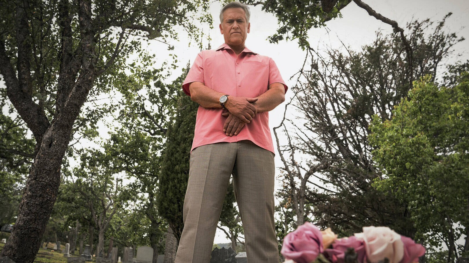 Bruce Campbell dealing with death... without a chainsaw! - GarethMyles.com